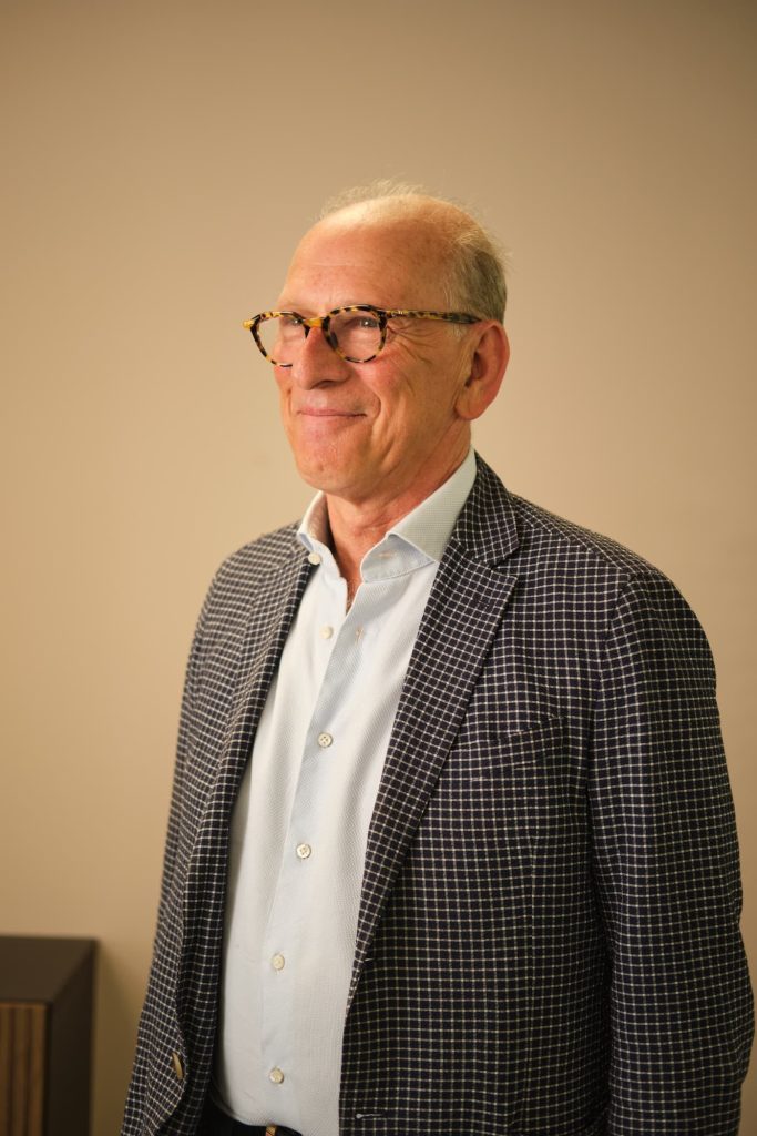 About us - Henry Smith